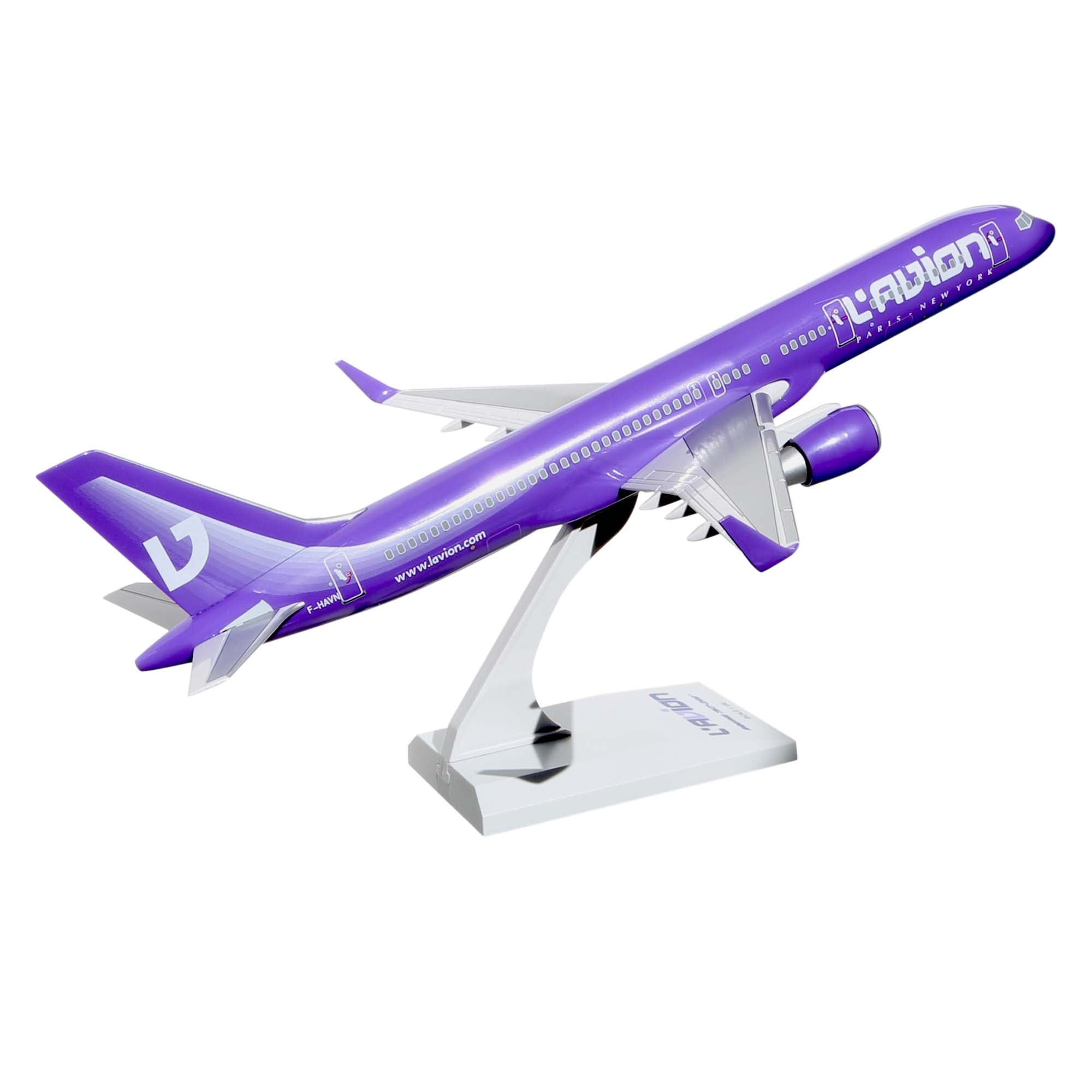 B757-200 L'Avion aircraft model - plastic 1/150